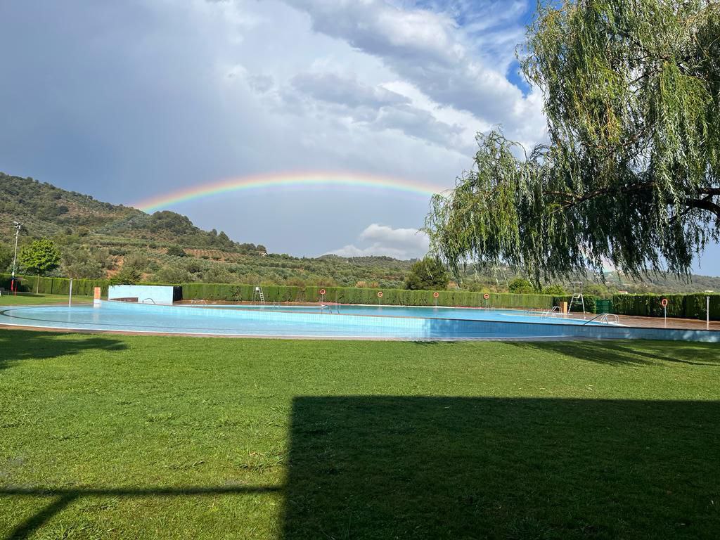 La piscina municipal d’estiu obre portes el cap de setmana del 10 i 11 ...